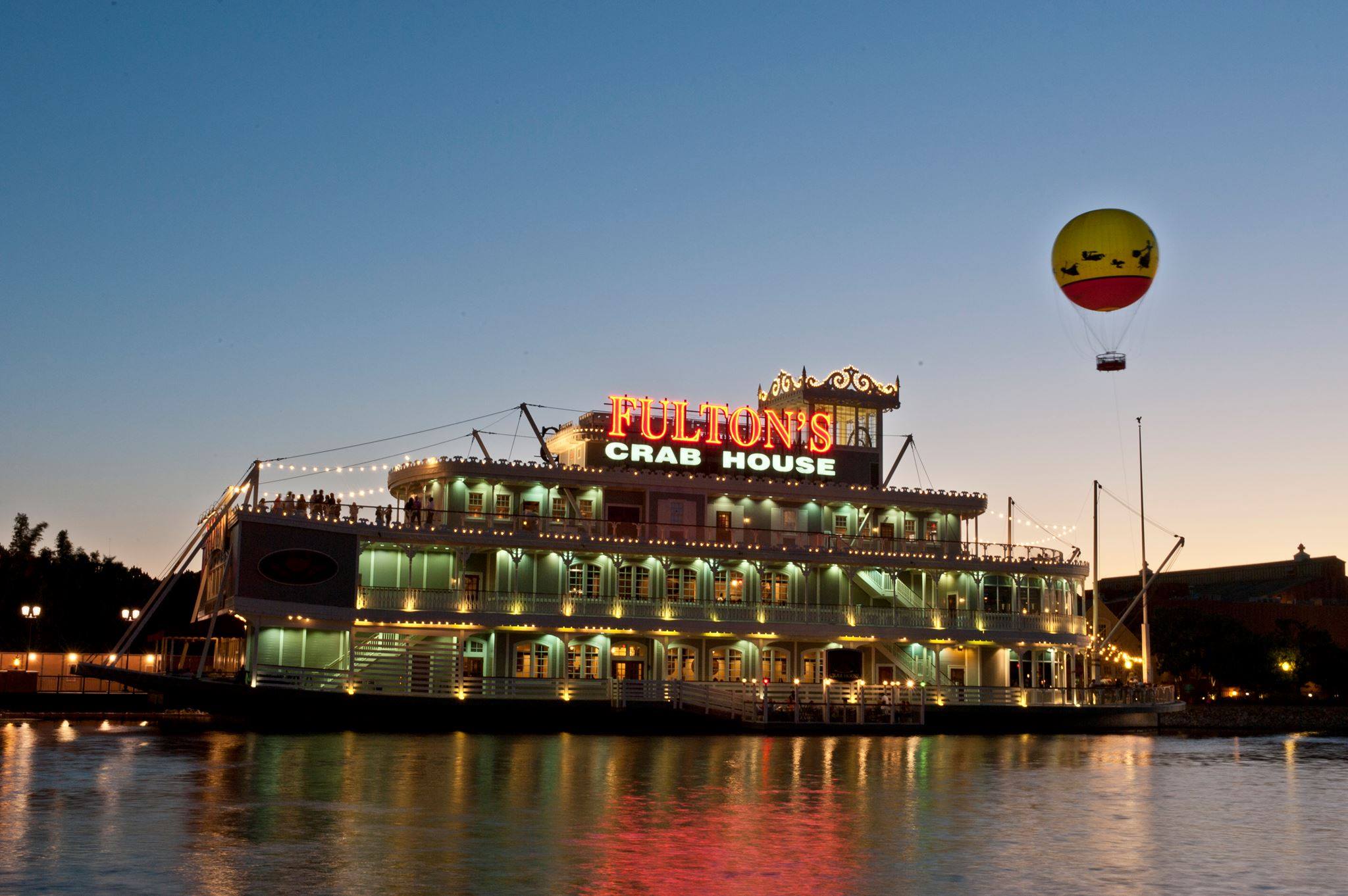 Fulton's Crab House at Disney Springs now closed for refurbishment ...