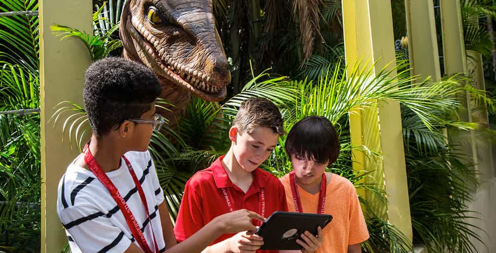 New Universal Orlando Youth Program allows students to explore STEAM in ...