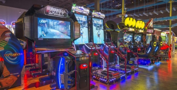 Use your defunct Toys ‘R’ Us gift card at Main Event Entertainment