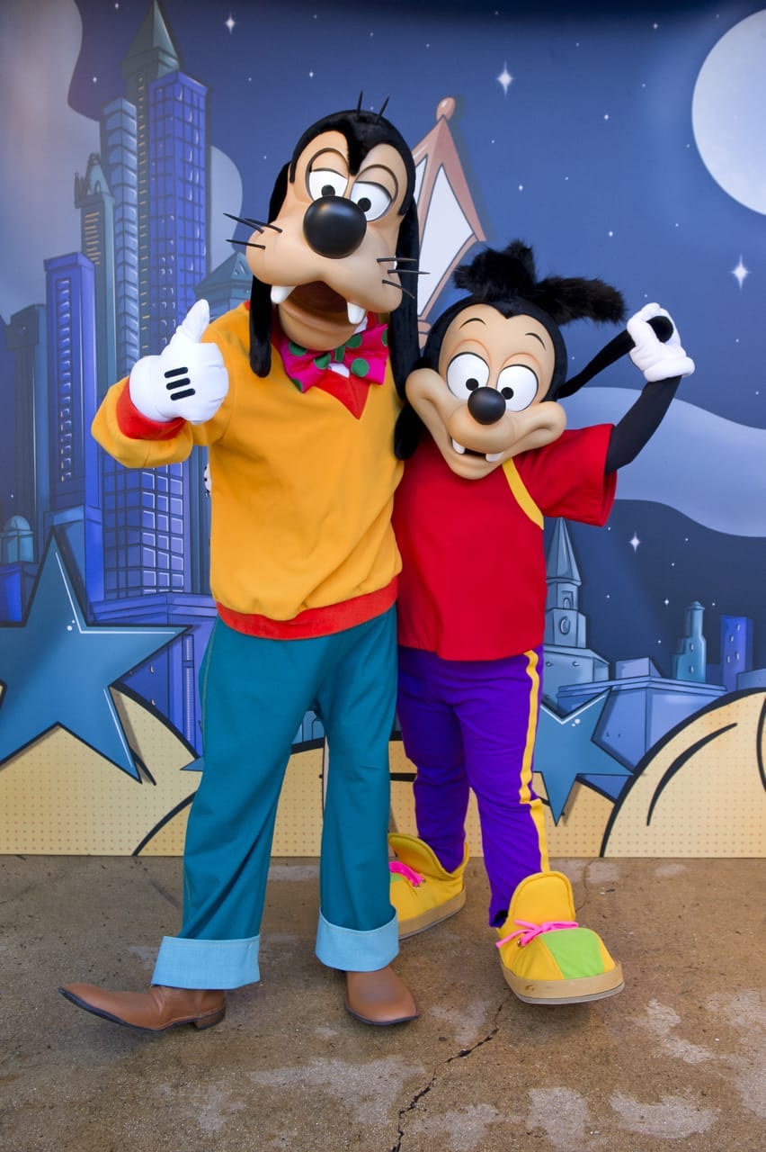 Disney FanDaze brings nearly 100 characters to Disneyland Paris