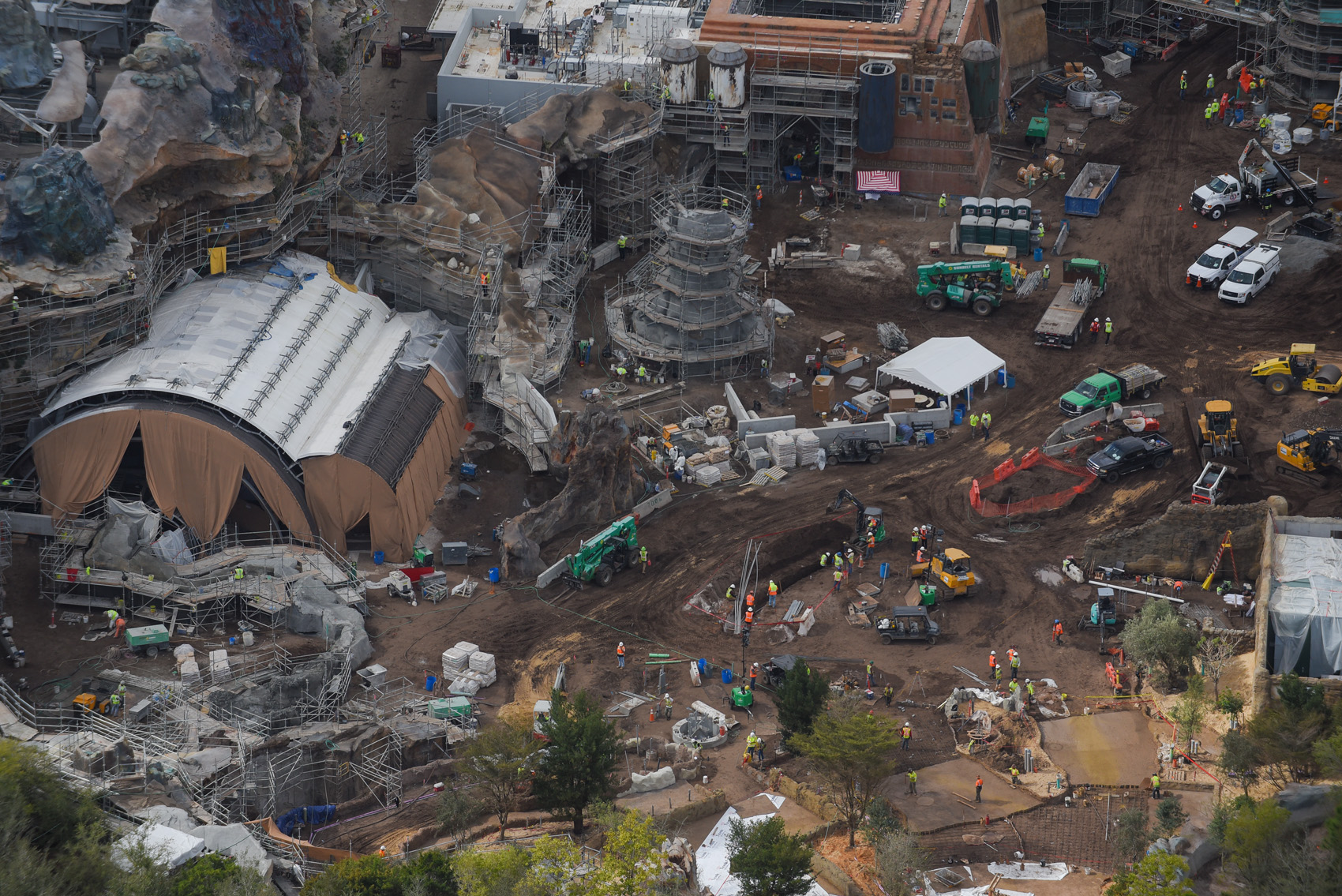 Photo Update: Galaxy's Edge construction is focused on extreme details