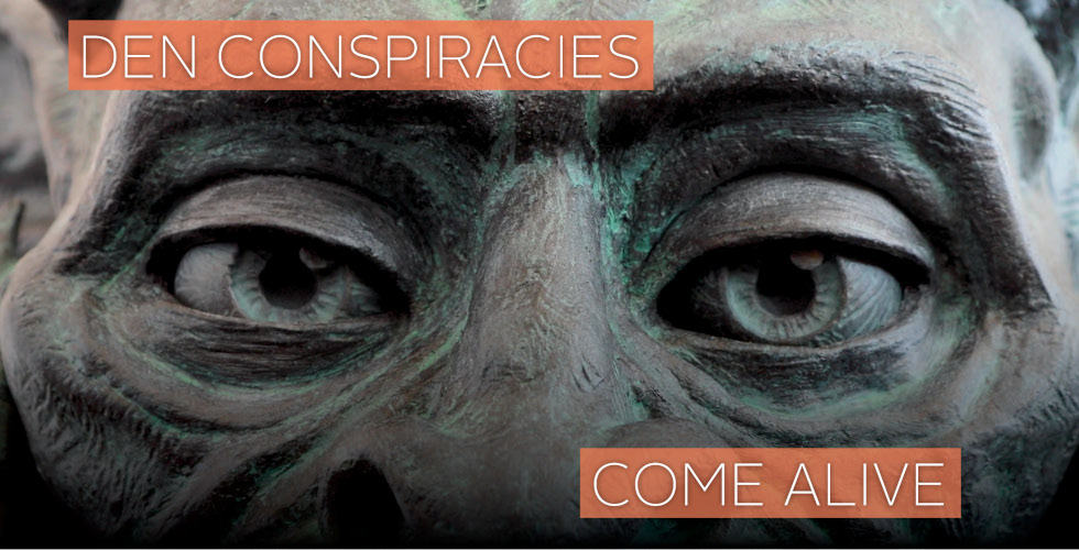 Talking Gargoyle animatronic entertains travelers at Denver ...