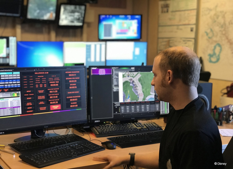 A day in the general control room of Disneyland Paris
