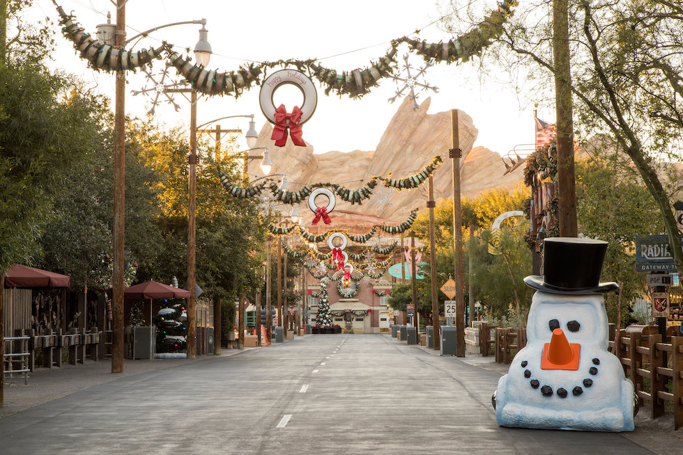 Holiday season returns to Disneyland Resort on Nov. 8