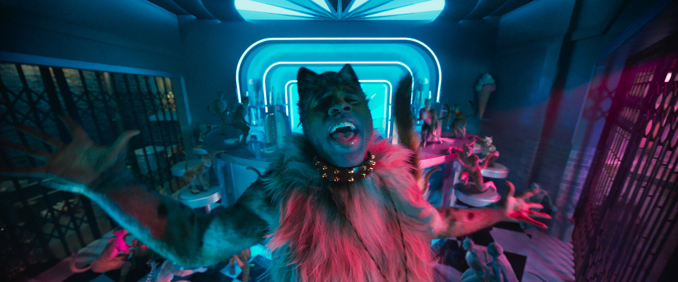 Movie Review: 'Cats' (2019) brings new life to the stage spectacle