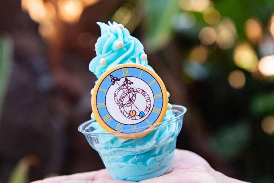 Ultimate Foodie Guide to Cinderella-themed treats at Disney Parks