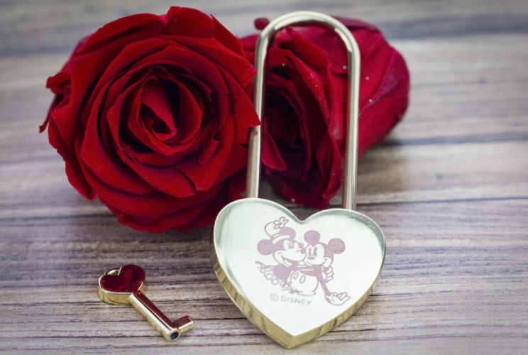 10 ways to show your love on Valentine's Day at Disneyland Paris