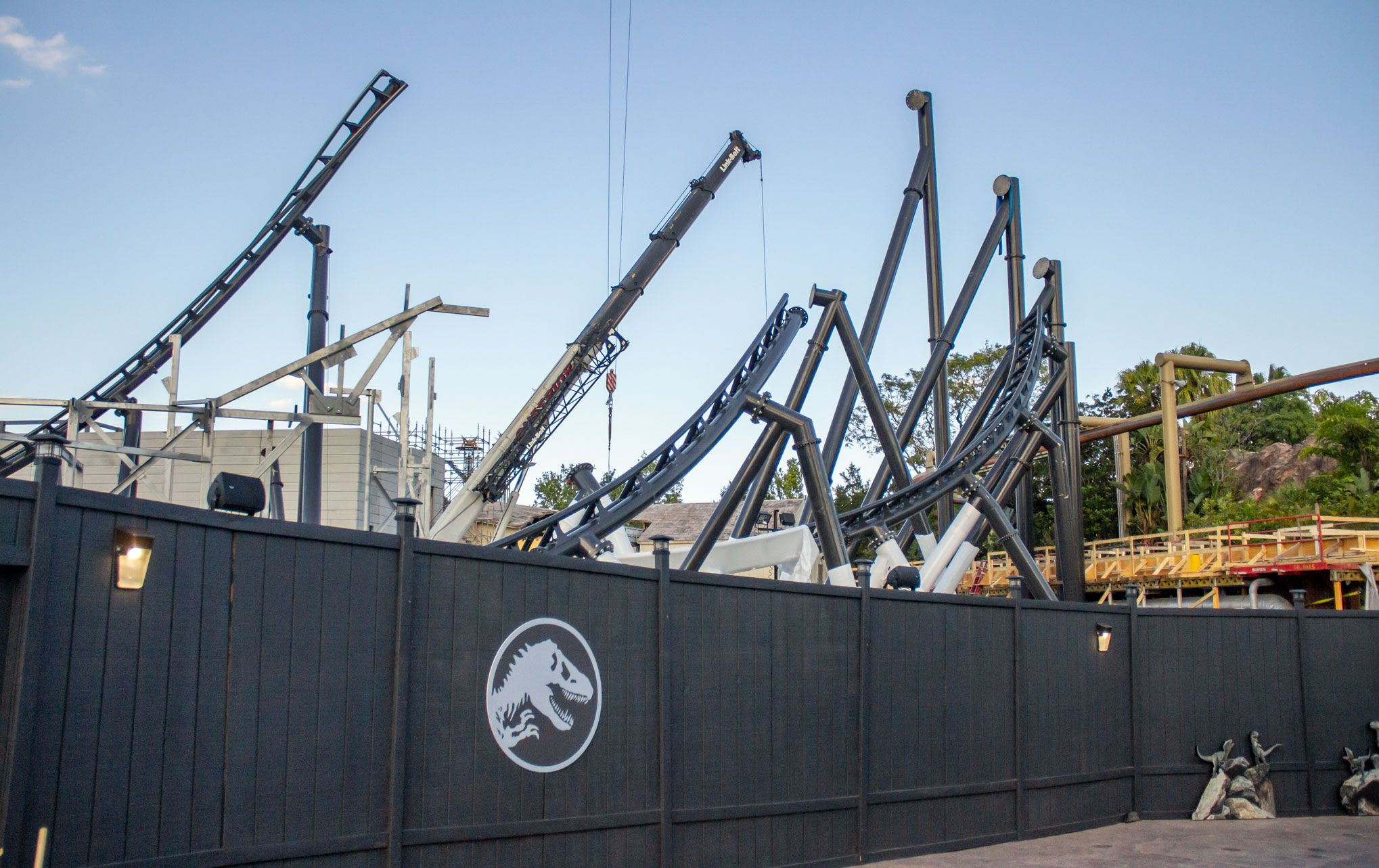 Subscriber Exclusive: Roller Coaster construction in Orlando