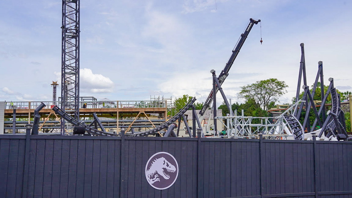 Photo Update: Jurassic Park ‘Velocicoaster’ adds new track maneuvers