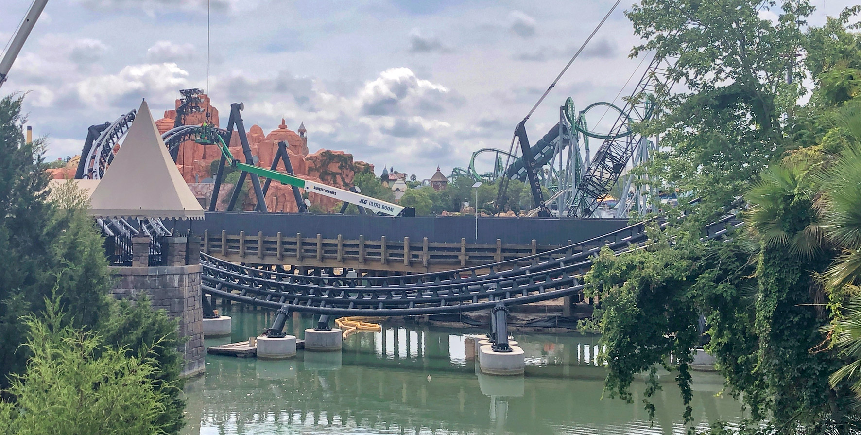 Photo Update: Jurassic Park ‘Velocicoaster’ makes amazing progress