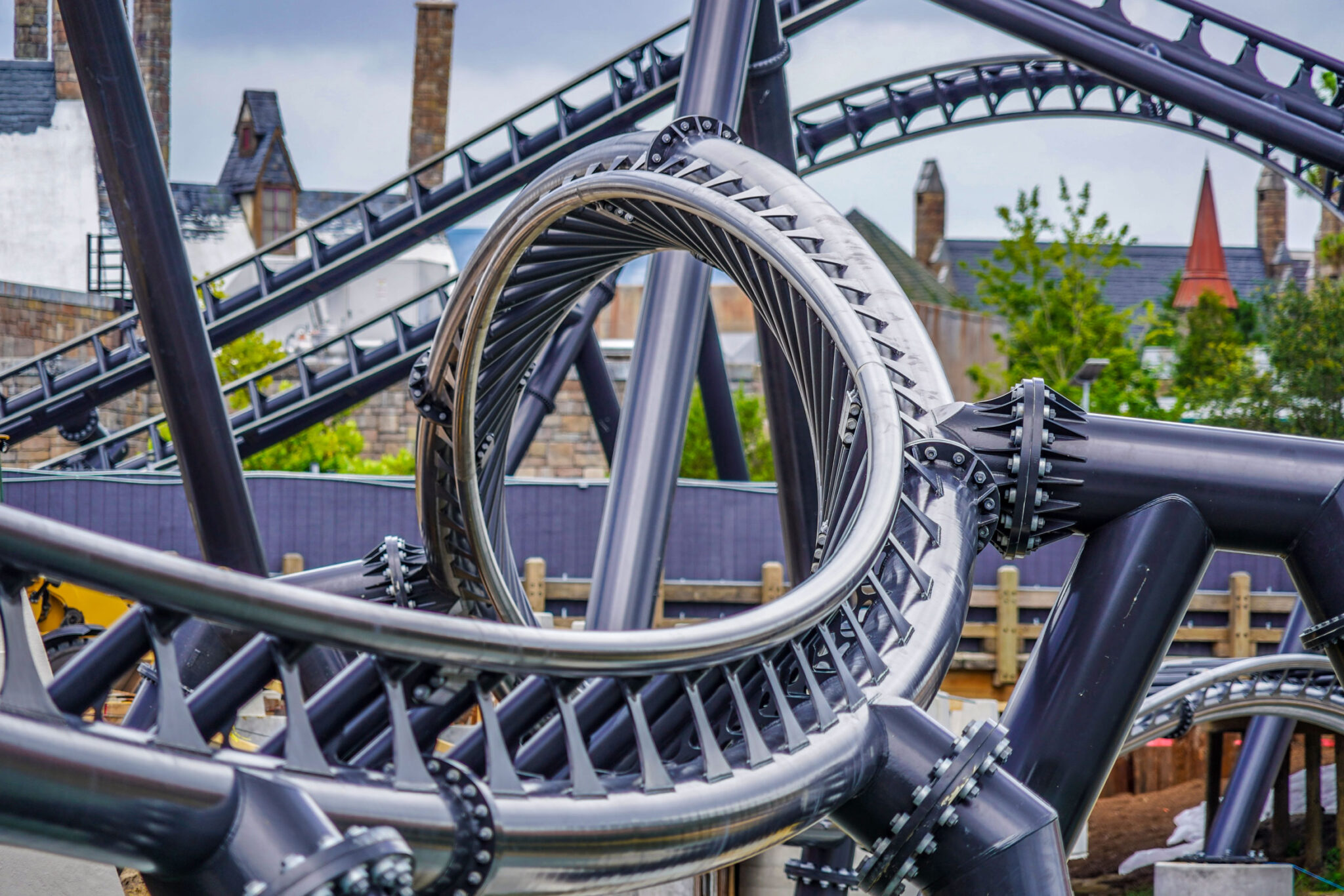 Photo Update: Jurassic Park ‘Velocicoaster’ tops off highest point