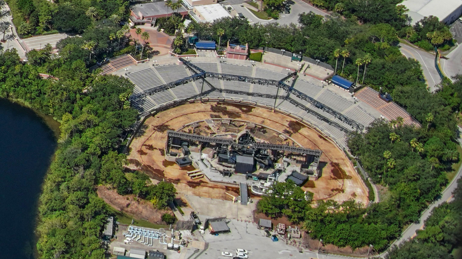 Photo Update: Canceled and continued projects at Disney World