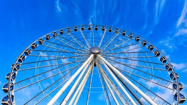 Skyviews Miami giant observation wheel opens at Bayside Marketplace