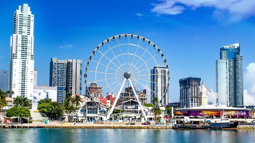 Skyviews Miami giant observation wheel opens at Bayside Marketplace