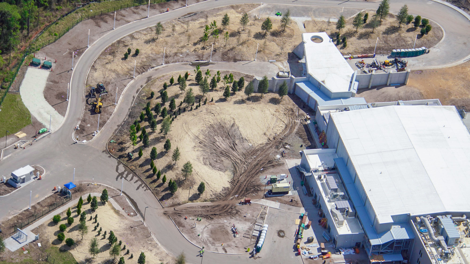 How Disney makes guests believe they're in a Star Wars: Galactic ...