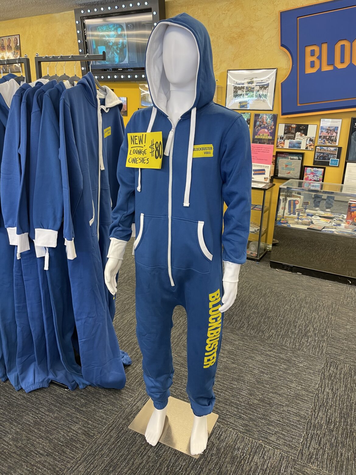 Trip Report: My visit to the last Blockbuster Video in Bend, Oregon