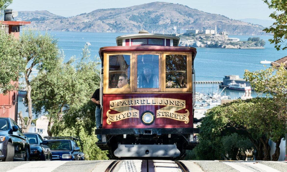 San Francisco’s cable cars coming back this summer with free rides