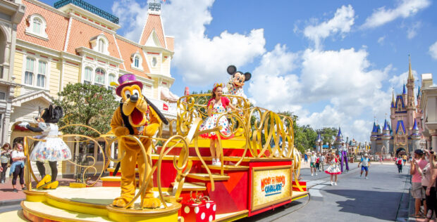 Disney cavalcade times now shown in the My Disney Experience app