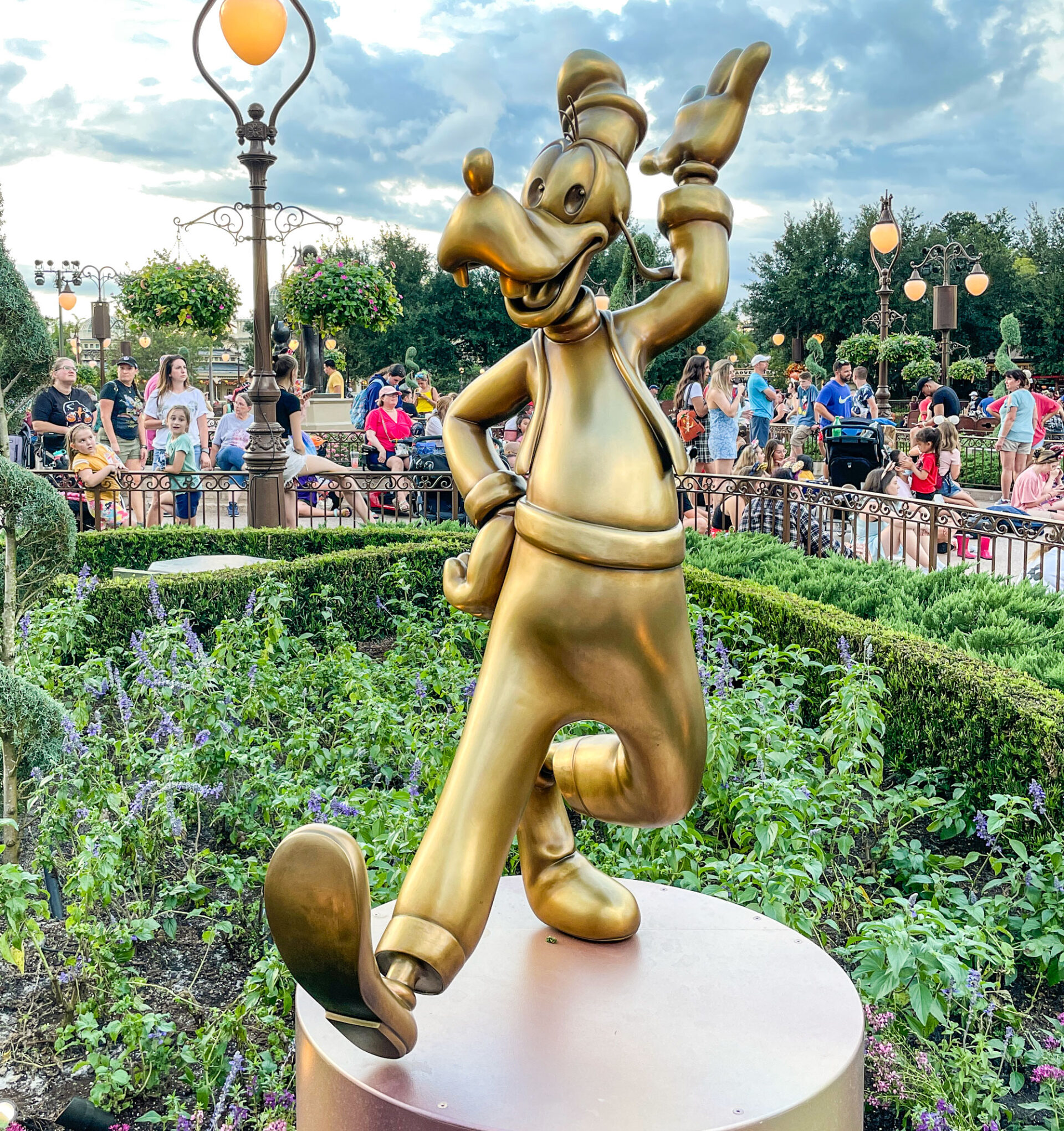 All Fab 50 Disney Golden Statues and where to find them now!