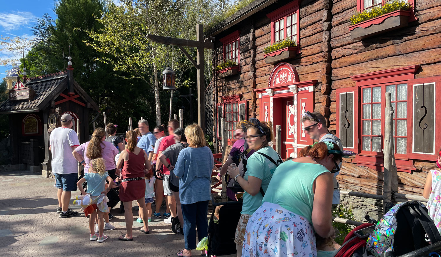 Disney World testing queues for outdoor character meet and greets