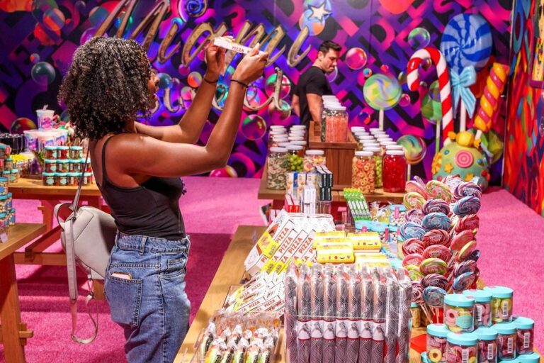 Miami Sweet candy-coated experience is now open