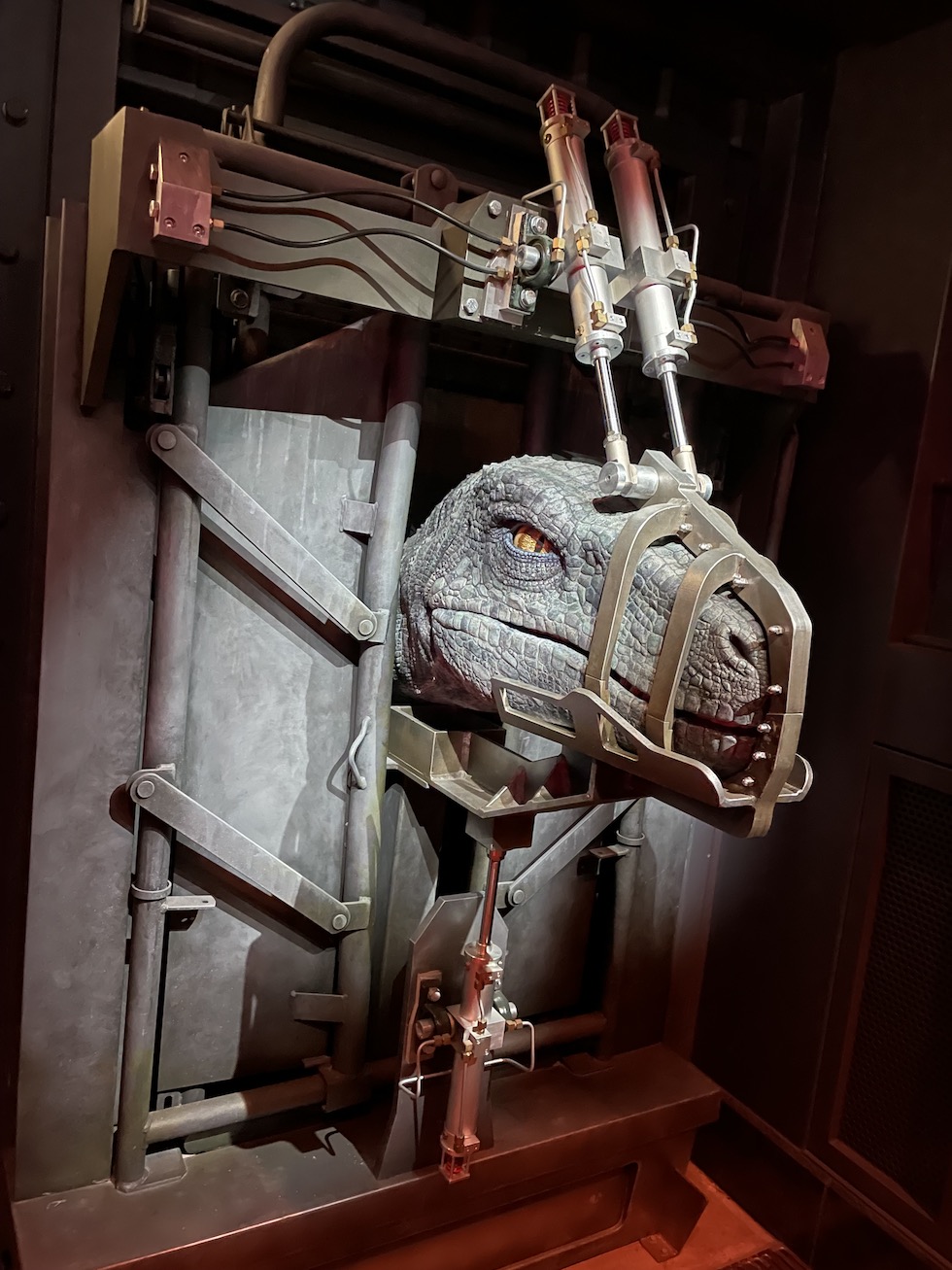 My tour of the Jurassic World VelociCoaster queue - DePaoli on DeParks