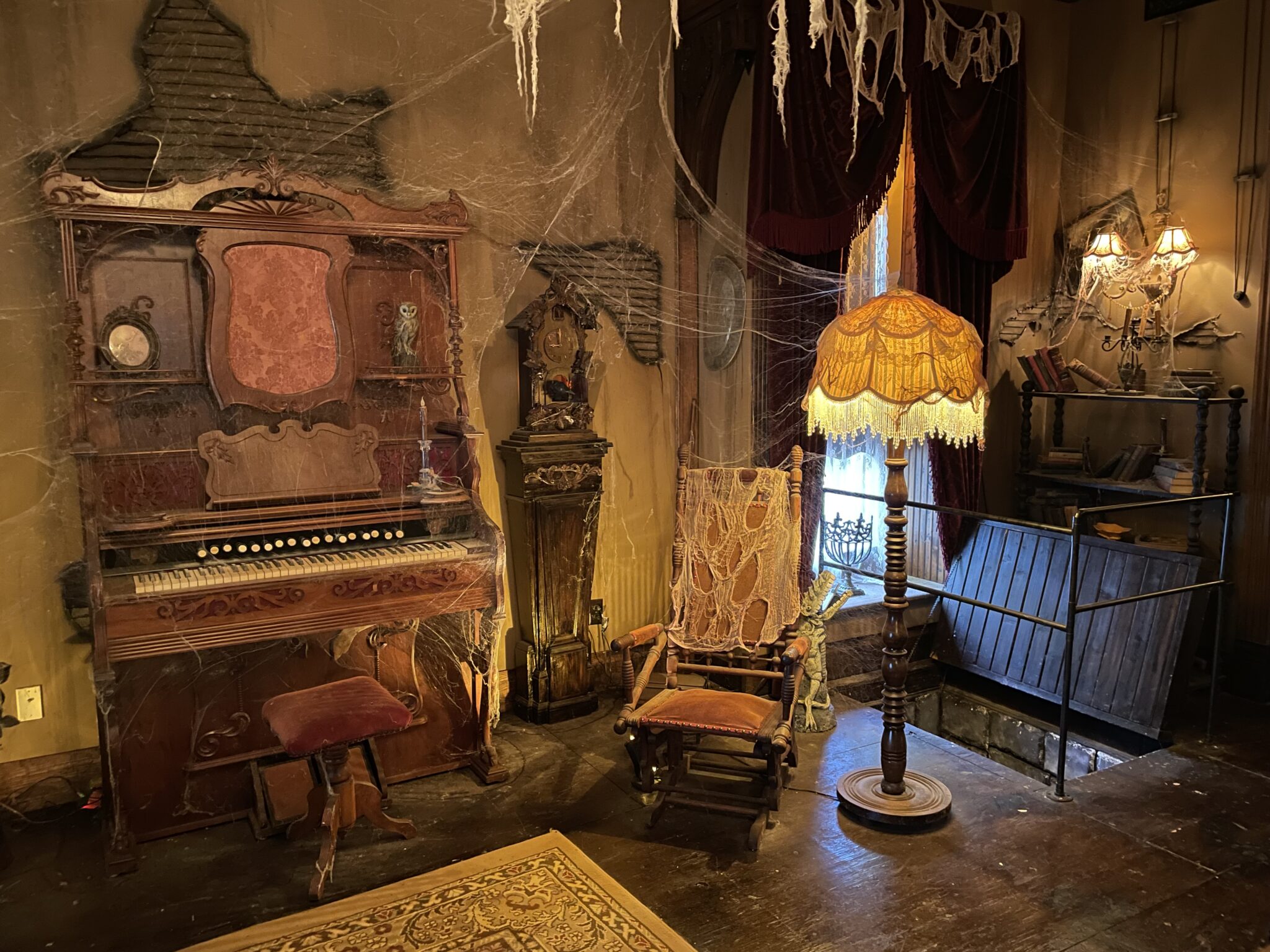 Fans of 'The Munsters' TV series recreated the iconic mansion in Texas