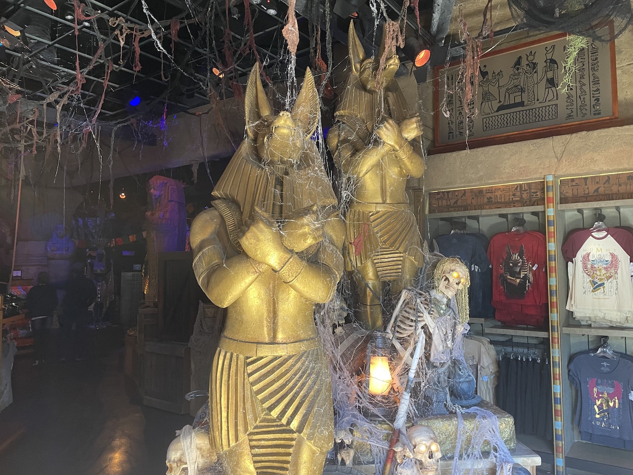 Limited time Universal Monsters store now open at Universal Orlando