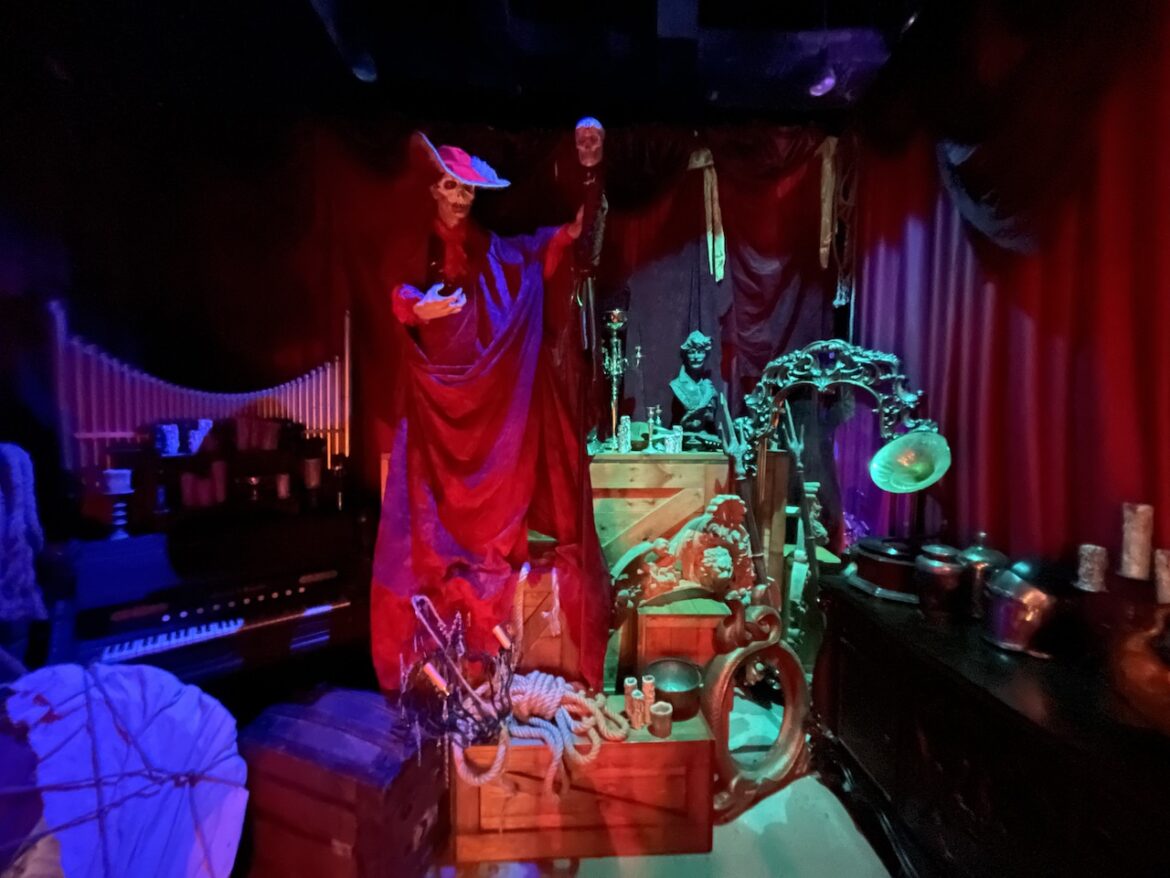 Limited time Universal Monsters store now open at Universal Orlando