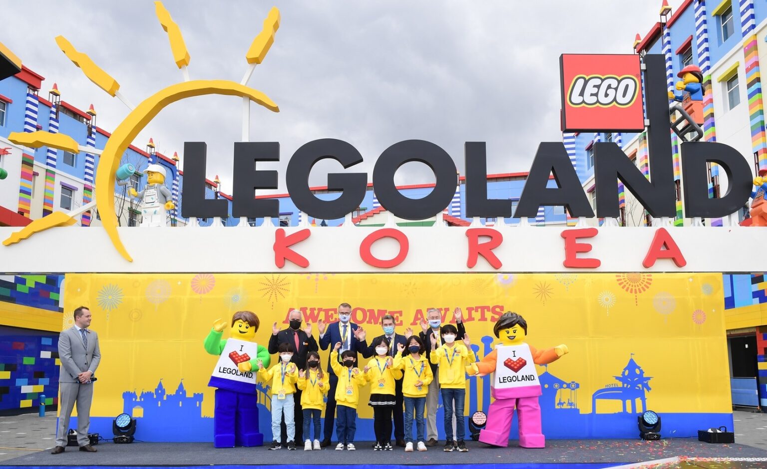 Legoland Korea celebrates the park’s completion and May 5th opening
