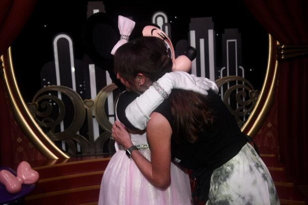 Characters hugs are finally back at Disney and most other theme parks