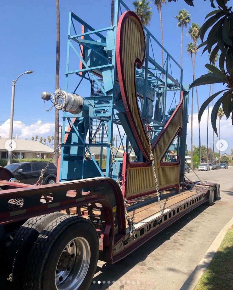 Iconic Knott's neon K moved to the Museum of Neon Art