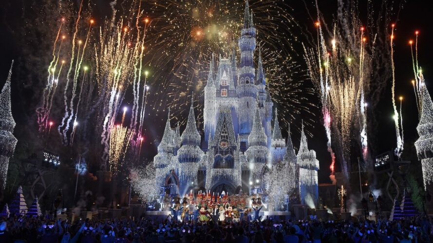 ‘The Wonderful World of Disney: Magical Holiday Celebration’