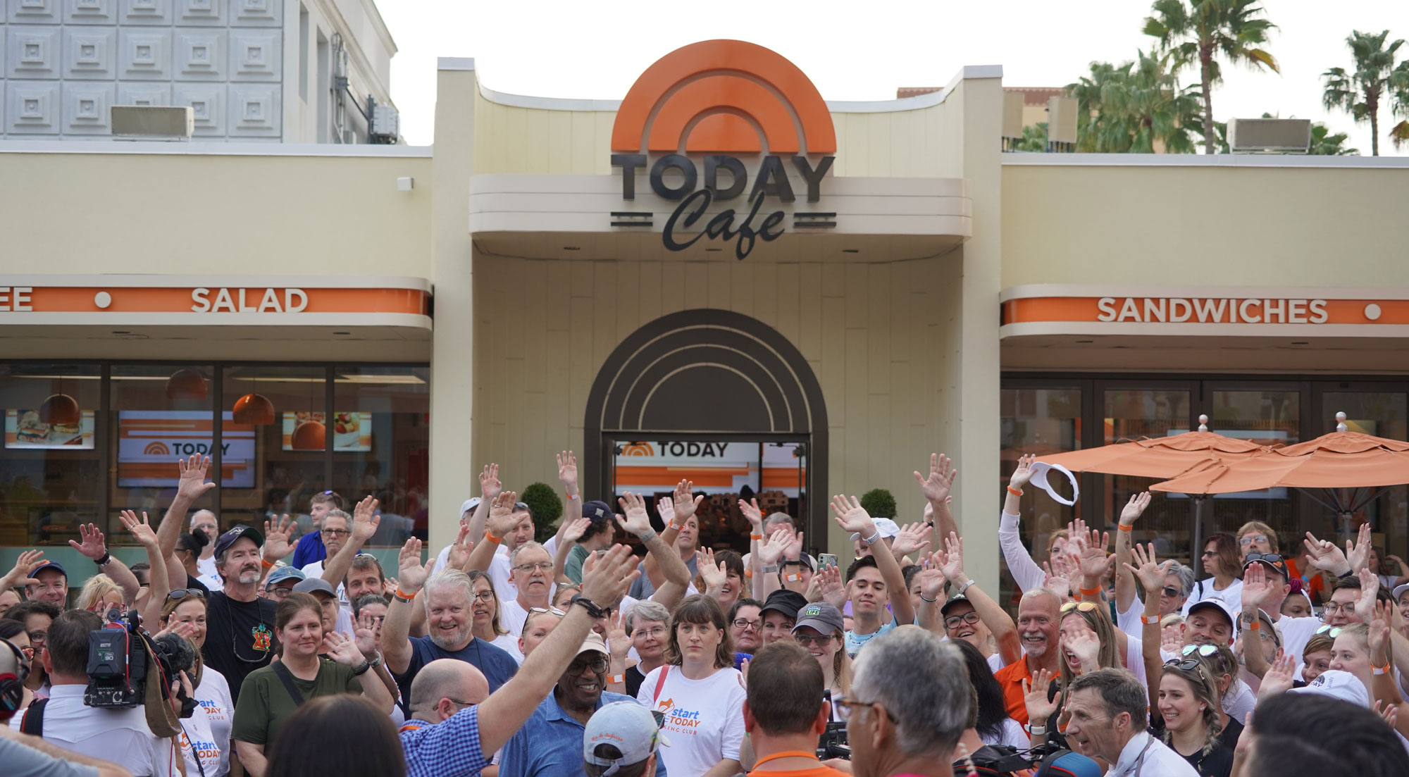 Al Roker leads Start Today walk at Universal Studios Florida