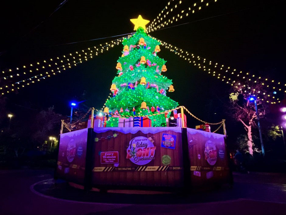 Legoland Florida fills sparkles during Holidays at Legoland