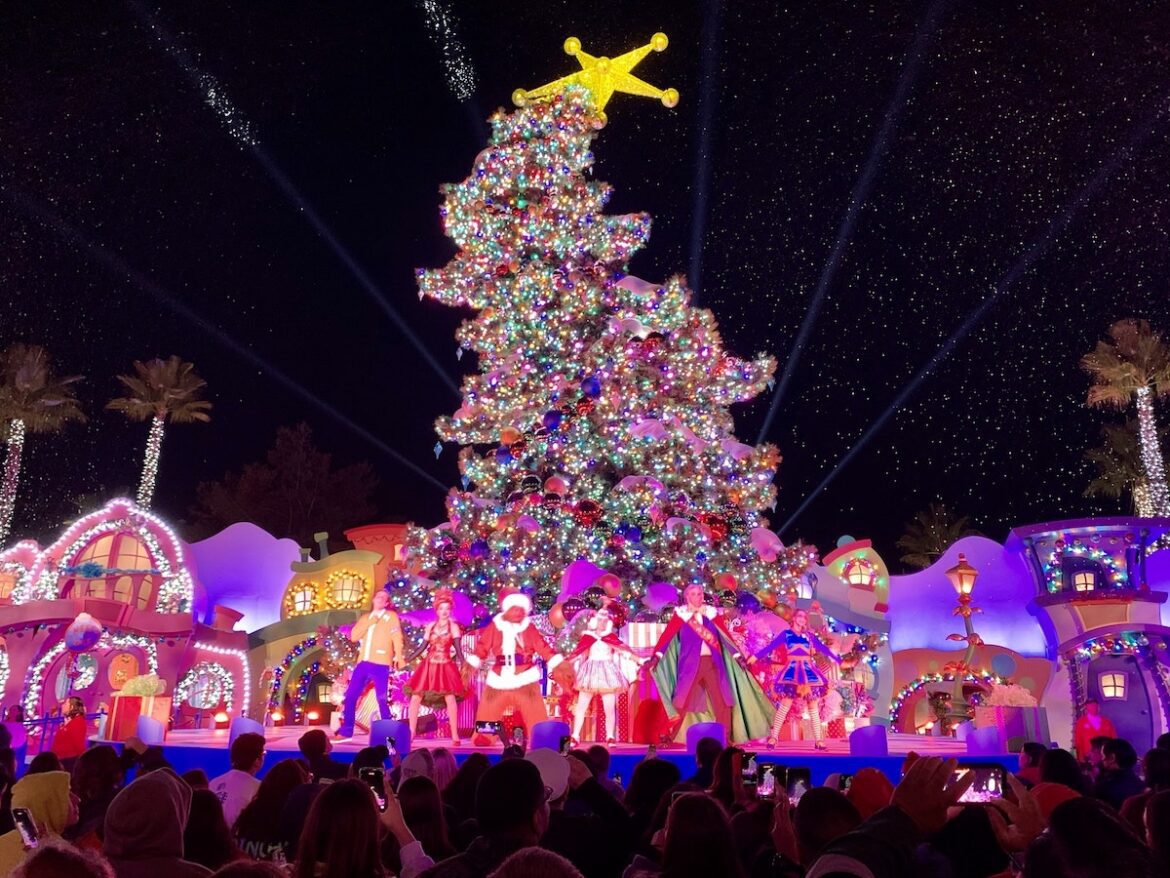 'How the Grinch Stole Christmas' in movie theaters for 25th anniversary