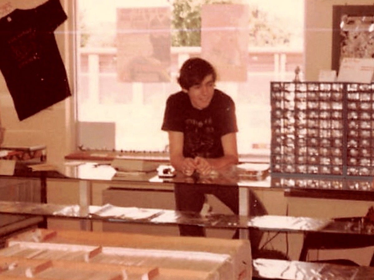 Coliseum of Comics celebrates its 40th anniversary