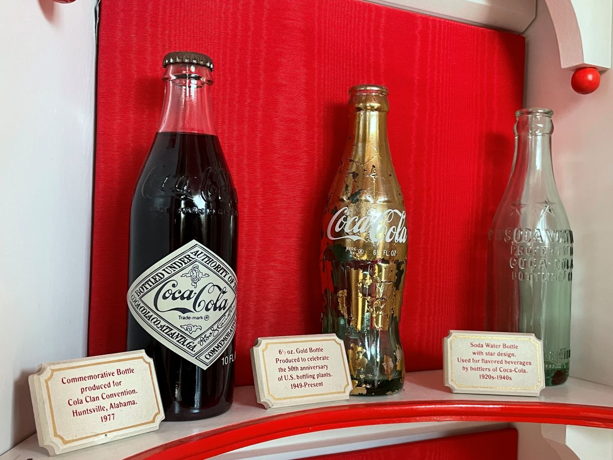 Mini Coca-Cola museum in Disneyland – DePaoli on DeParks