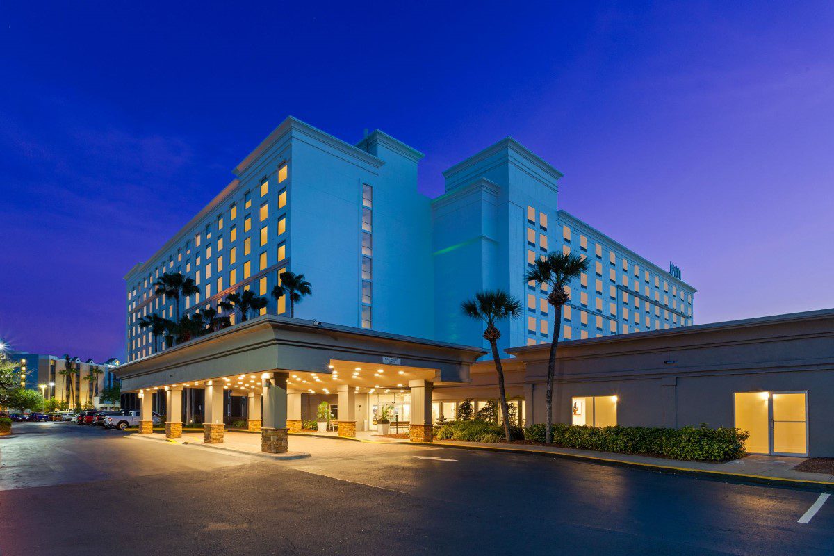 Holiday Inn & Suites Across From Universal Orlando is updated