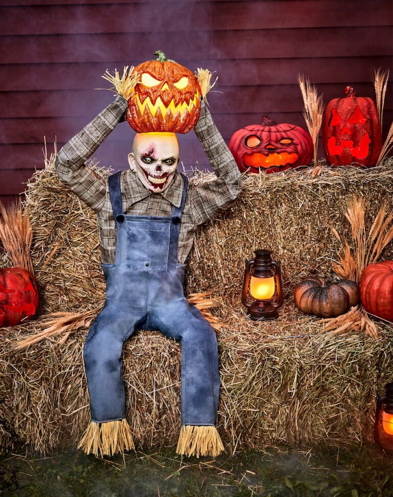 Get 'a head' on spooky season with Spirit Halloween animatronics