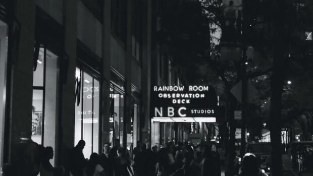 How to get Saturday Night Live tickets with standby line or lottery