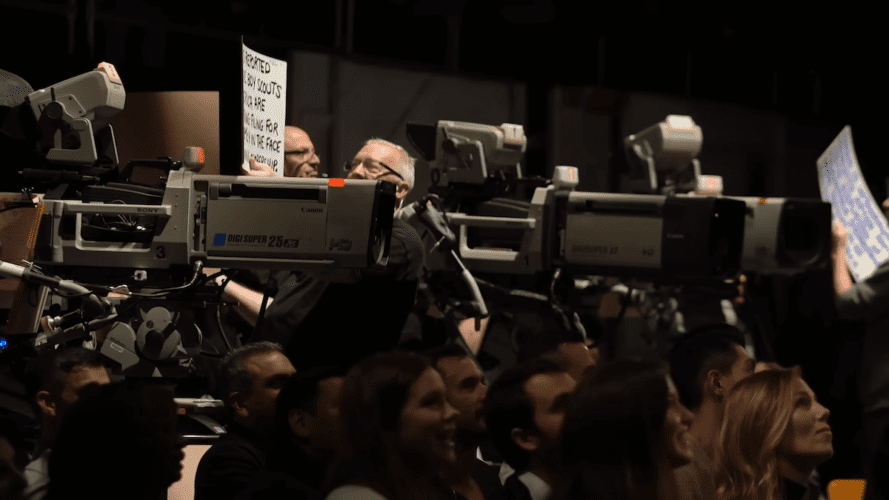 Report: Behind 'Saturday Night Live' in the room where it happens