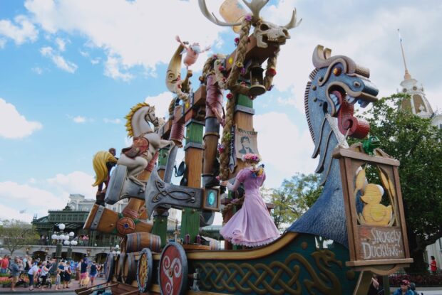 'Disney Festival of Fantasy Parade' photos for its 10th anniversary