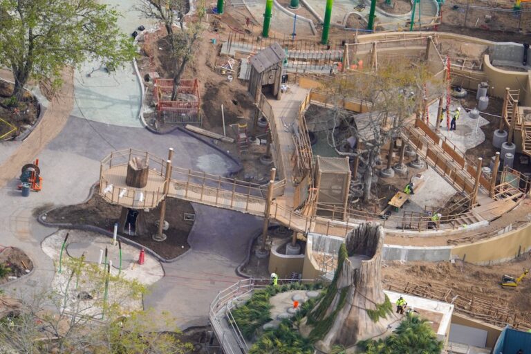Universal's DreamWorks land adds Poppy and Branch fountain