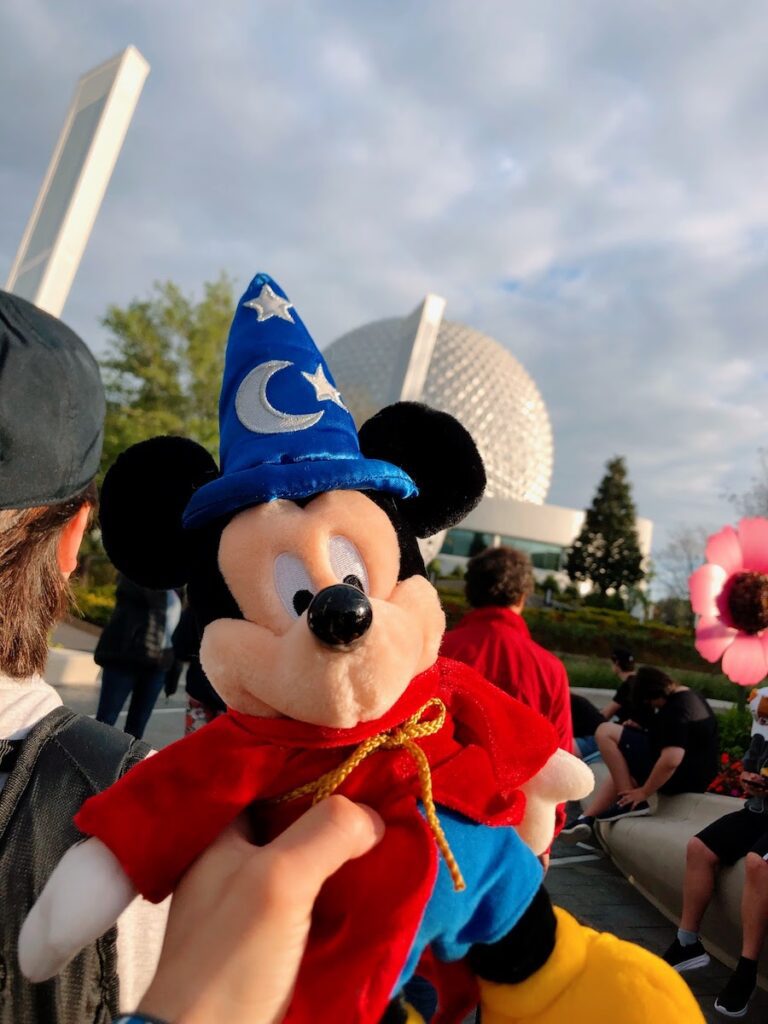 Does the Pal Mickey toy from the 2000s still work at Disney World?