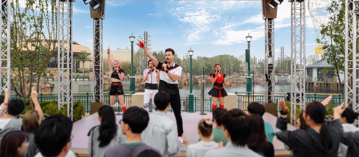 Universal Beijing Resort kicks off first-ever Spring Carnival
