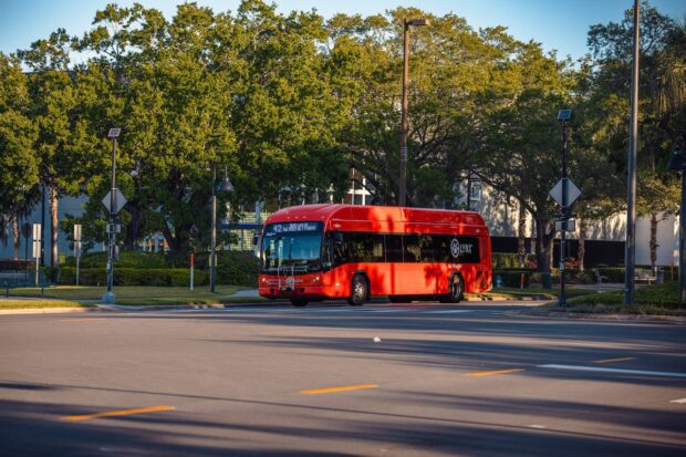 How to ride $2 Lynx bus route from Orlando airport to Disney World