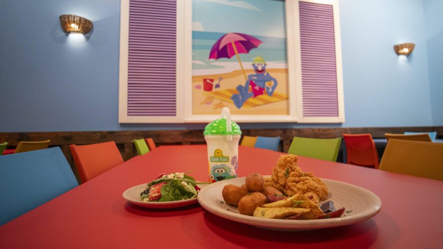 Dine with Elmo & Friends now open at Sesame Place San Diego