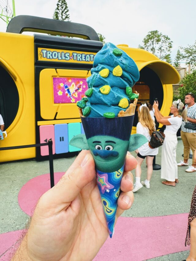 DreamWorks Land snack menus with prices (Shrekzel!)