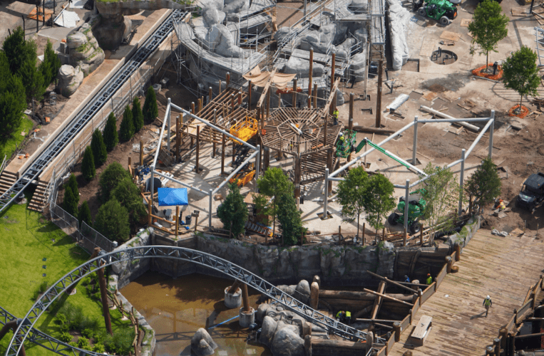 Epic Universe construction update: Toothless, Hiccup in Isle of Berk
